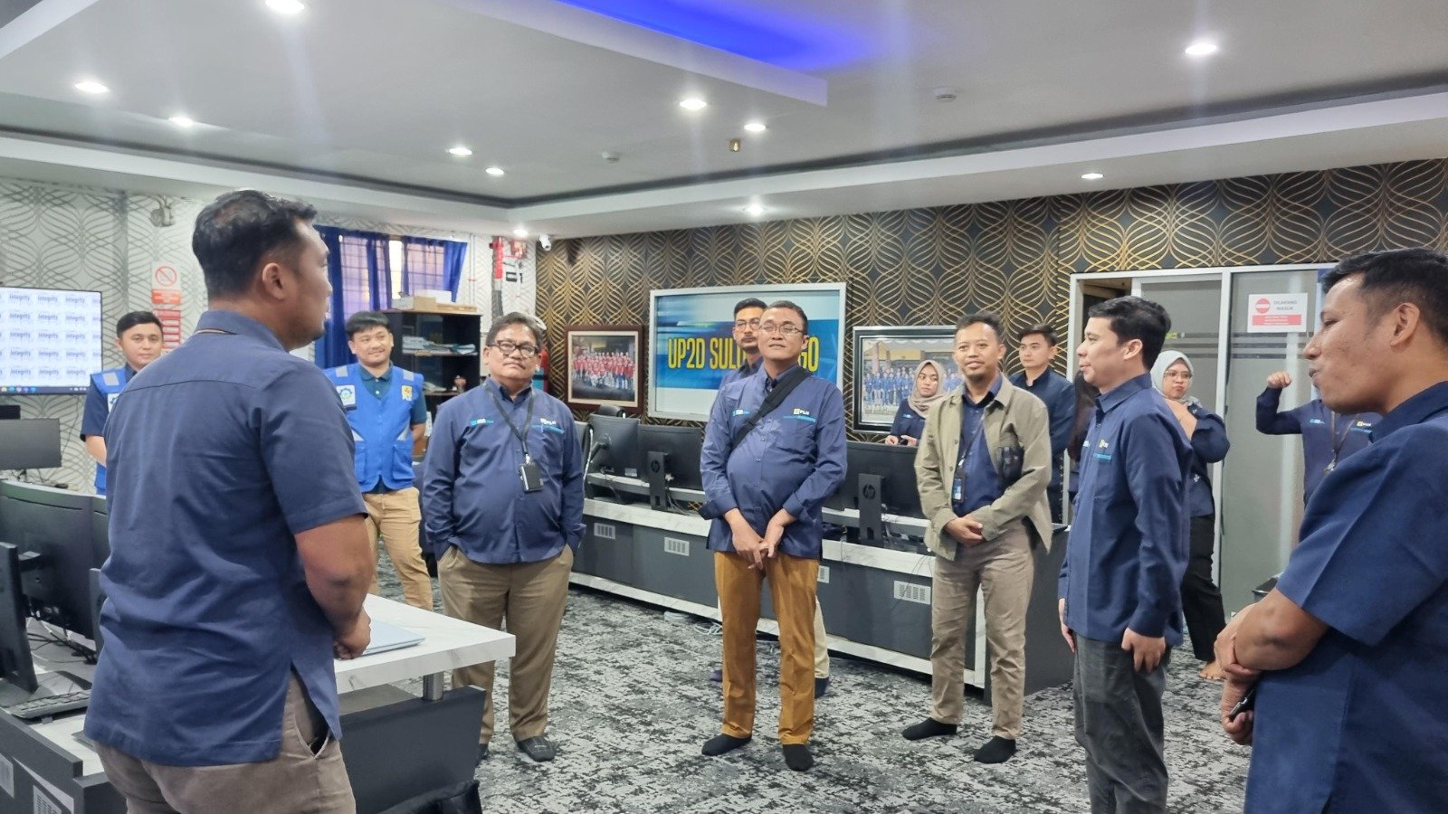 Transisi Kepemimpinan Hadirkan Energi Baru: GM PLN Suluttenggo Tinjau ...